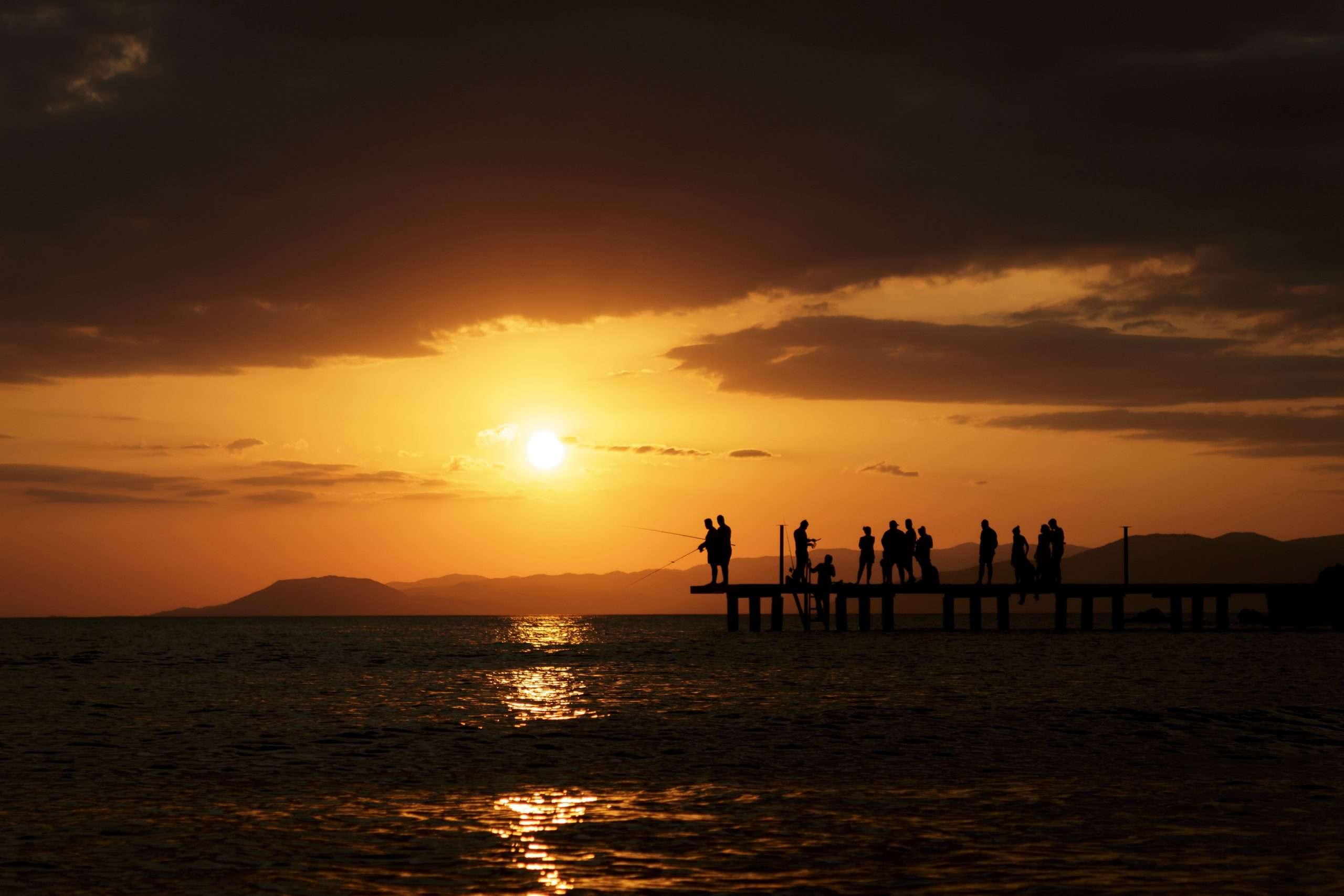 Building Neoway’s ML Platform with a Team-First Approach and Product ...